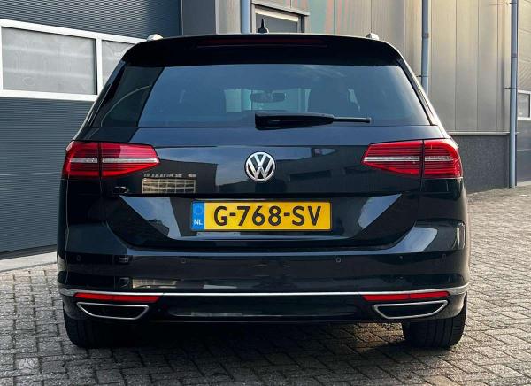 Black Volkswagen Passat 2020 in Vilnius, with an engine capacity of 1.60 L and mileage of 300 thousand km for 9999 €, photo 5 on AUTOMOTO.COM.LV