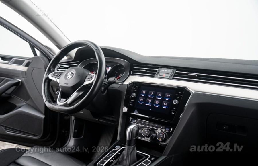 Black Volkswagen Passat 2020 in Tallinn, with an engine capacity of 2.00 L and mileage of 196 thousand km for 15999 €, photo 11 on AUTOMOTO.COM.LV