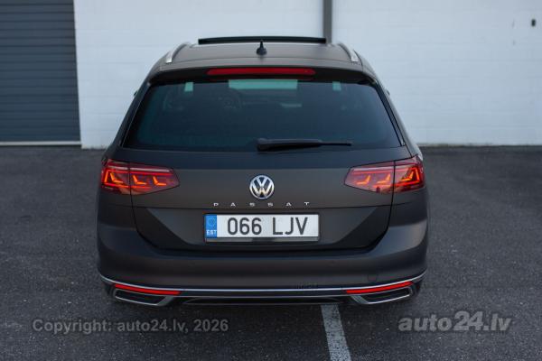 Black Volkswagen Passat 2020 in Tallinn, with an engine capacity of 2.00 L and mileage of 164 thousand km for 22450 €, photo 3 on AUTOMOTO.COM.LV