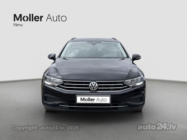 Black Volkswagen Passat 2020 in Parnu, with an engine capacity of 1.50 L and mileage of 127 thousand km for 18450 €, photo 3 on AUTOMOTO.COM.LV