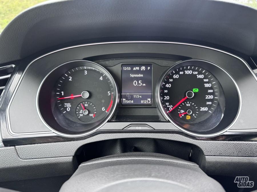 Black Volkswagen Passat 2020 in Vilnius, with an engine capacity of 1.60 L and mileage of 115 thousand km for 16950 €, photo 15 on AUTOMOTO.COM.LV