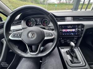 Black Volkswagen Passat 2020 in Vilnius, with an engine capacity of 1.60 L and mileage of 115 thousand km for 16950 €, photo 16 on AUTOMOTO.COM.LV