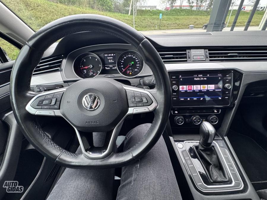 Black Volkswagen Passat 2020 in Vilnius, with an engine capacity of 1.60 L and mileage of 115 thousand km for 16950 €, photo 16 on AUTOMOTO.COM.LV