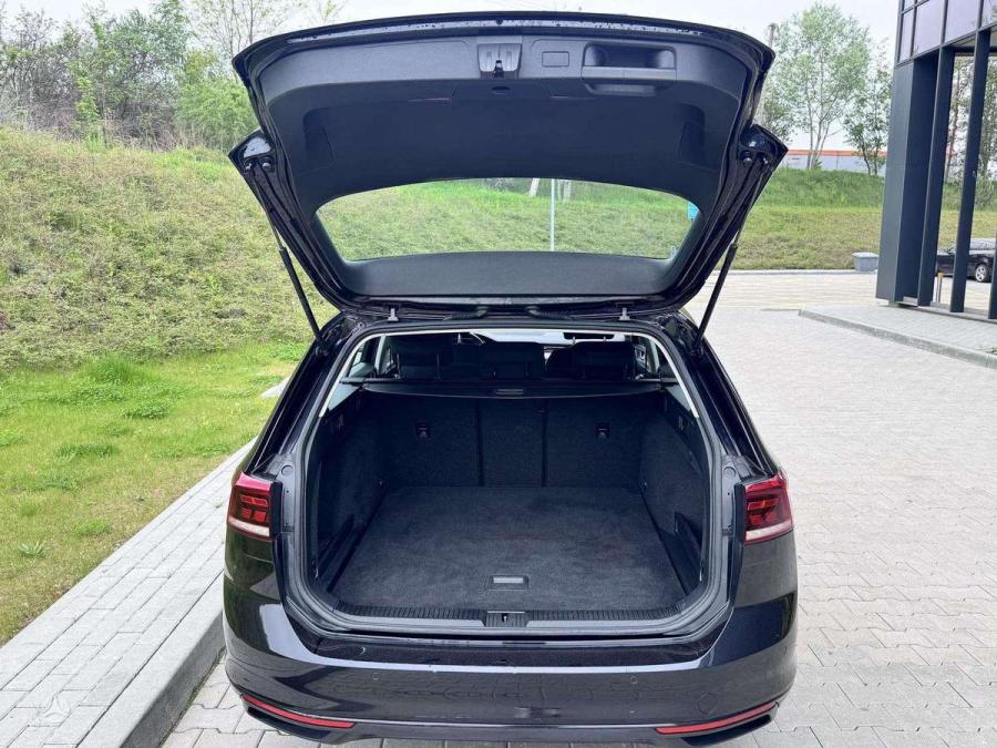 Melns Volkswagen Passat 2020 Viļņa, ar dzinēja tilpumu 1.60 L un nobraukumu 115 tūkst. km par 16950 €, foto 12 vietnē AUTOMOTO.COM.LV