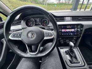 Black Volkswagen Passat 2020 in Vilnius, with an engine capacity of 1.60 L and mileage of 115 thousand km for 15950 €, photo 14 on AUTOMOTO.COM.LV