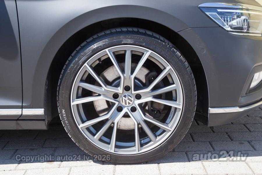 Melns Volkswagen Passat 2020 Tallina, ar dzinēja tilpumu 2.00 L un nobraukumu 167 tūkst. km par 22990 €, foto 28 vietnē AUTOMOTO.COM.LV