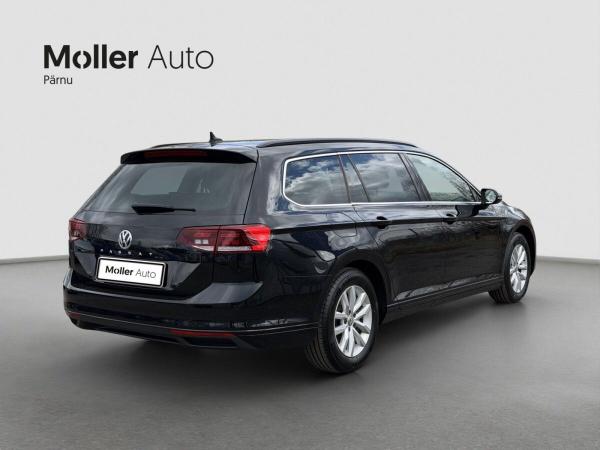 Melns Volkswagen Passat 2020 Pērnava, ar dzinēja tilpumu 1.50 L un nobraukumu 127 tūkst. km par 17150 €, foto 2 vietnē AUTOMOTO.COM.LV