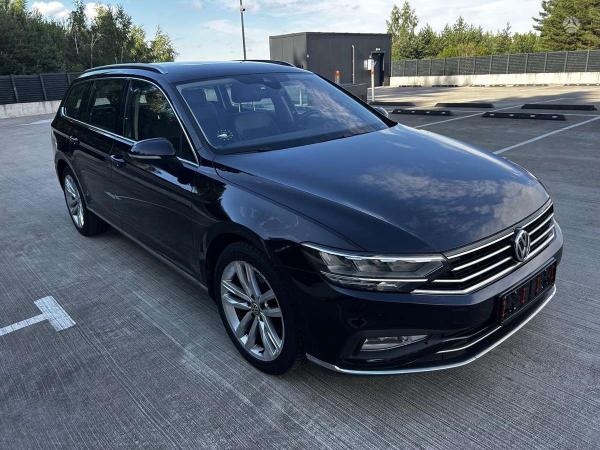 Black Volkswagen Passat 2020 in Vilnius, with an engine capacity of 1.97 L and mileage of 256 thousand km for 12900 €, photo 3 on AUTOMOTO.COM.LV