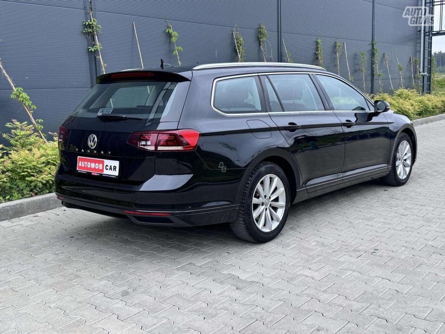 Black Volkswagen Passat 2020 in Vilnius, with an engine capacity of 1.60 L and mileage of 115 thousand km for 14950 €, photo 7 on AUTOMOTO.COM.LV