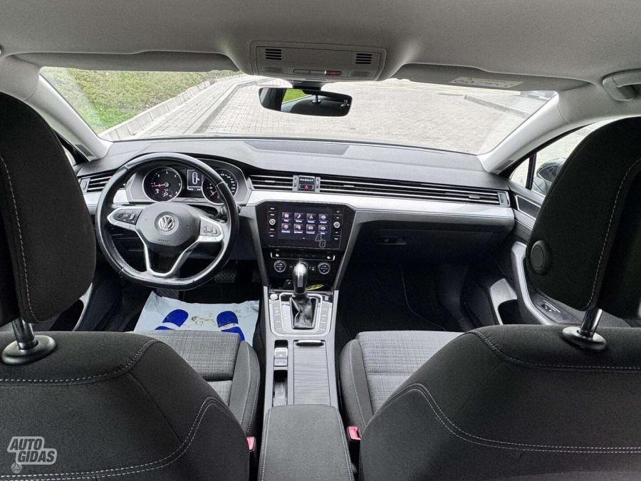 Black Volkswagen Passat 2020 in Vilnius, with an engine capacity of 1.60 L and mileage of 115 thousand km for 14950 €, photo 22 on AUTOMOTO.COM.LV