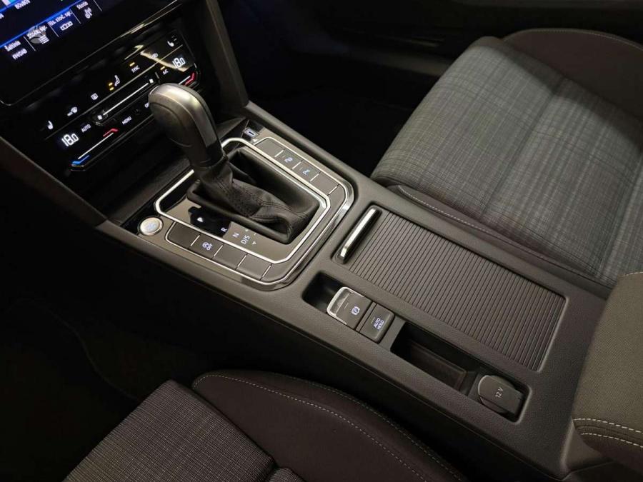 Melns Volkswagen Passat 2020 Marijampole, ar dzinēja tilpumu 1.97 L un nobraukumu 184 tūkst. km par 15750 €, foto 14 vietnē AUTOMOTO.COM.LV