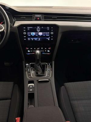 Melns Volkswagen Passat 2020 Marijampole, ar dzinēja tilpumu 1.97 L un nobraukumu 184 tūkst. km par 15750 €, foto 20 vietnē AUTOMOTO.COM.LV