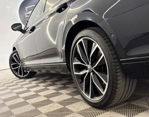 Melns Volkswagen Passat 2020 Marijampole, ar dzinēja tilpumu 1.97 L un nobraukumu 184 tūkst. km par 15750 €, foto 26 vietnē AUTOMOTO.COM.LV