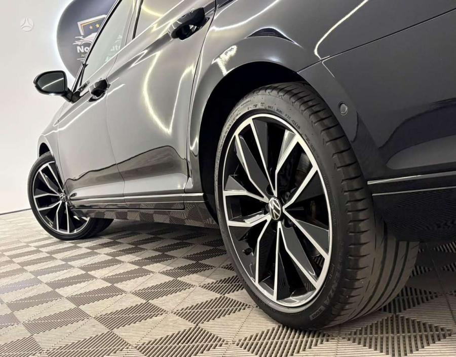 Melns Volkswagen Passat 2020 Marijampole, ar dzinēja tilpumu 1.97 L un nobraukumu 184 tūkst. km par 15750 €, foto 26 vietnē AUTOMOTO.COM.LV