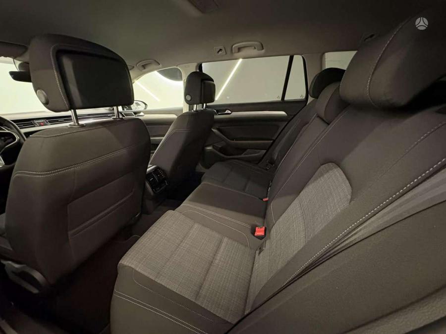 Melns Volkswagen Passat 2020 Marijampole, ar dzinēja tilpumu 1.97 L un nobraukumu 184 tūkst. km par 15750 €, foto 29 vietnē AUTOMOTO.COM.LV