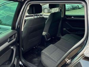 Black Volkswagen Passat 2020 in Vilnius, with an engine capacity of 1.97 L and mileage of 123 thousand km for 14900 €, photo 5 on AUTOMOTO.COM.LV