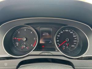 Black Volkswagen Passat 2020 in Vilnius, with an engine capacity of 1.97 L and mileage of 123 thousand km for 14900 €, photo 6 on AUTOMOTO.COM.LV