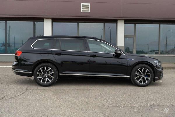 Melns Volkswagen Passat 2020 Viļņa, ar dzinēja tilpumu 1.40 L un nobraukumu 106 tūkst. km par 16500 €, foto 6 vietnē AUTOMOTO.COM.LV