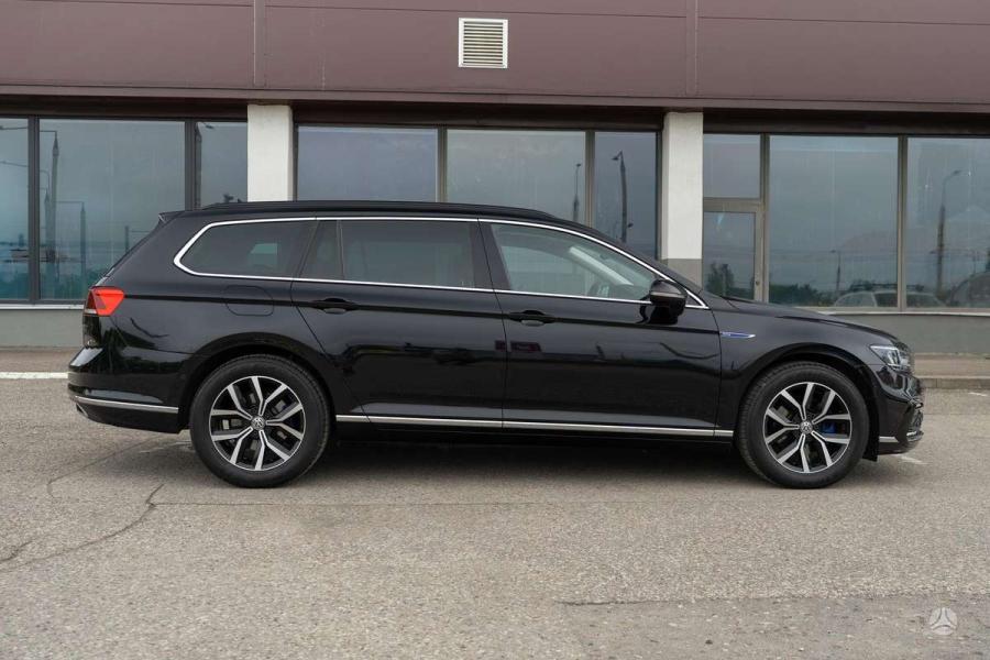 Melns Volkswagen Passat 2020 Viļņa, ar dzinēja tilpumu 1.40 L un nobraukumu 106 tūkst. km par 16500 €, foto 6 vietnē AUTOMOTO.COM.LV