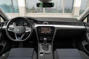 Melns Volkswagen Passat 2020 Viļņa, ar dzinēja tilpumu 1.40 L un nobraukumu 106 tūkst. km par 16500 €, foto 17 vietnē AUTOMOTO.COM.LV
