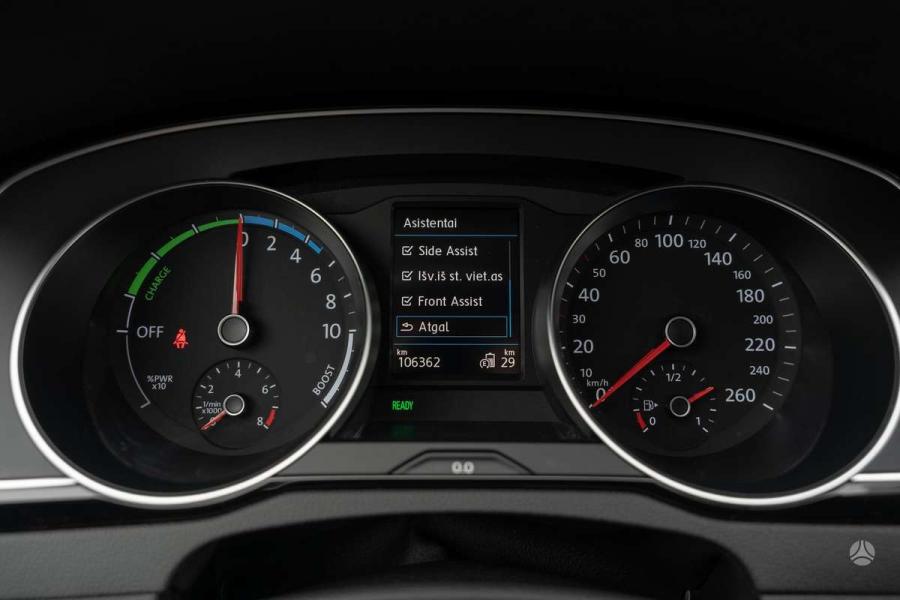 Melns Volkswagen Passat 2020 Viļņa, ar dzinēja tilpumu 1.40 L un nobraukumu 106 tūkst. km par 16500 €, foto 20 vietnē AUTOMOTO.COM.LV