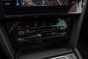 Melns Volkswagen Passat 2020 Viļņa, ar dzinēja tilpumu 1.40 L un nobraukumu 106 tūkst. km par 16500 €, foto 25 vietnē AUTOMOTO.COM.LV