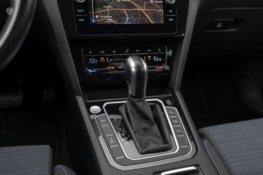 Melns Volkswagen Passat 2020 Viļņa, ar dzinēja tilpumu 1.40 L un nobraukumu 106 tūkst. km par 16500 €, foto 26 vietnē AUTOMOTO.COM.LV