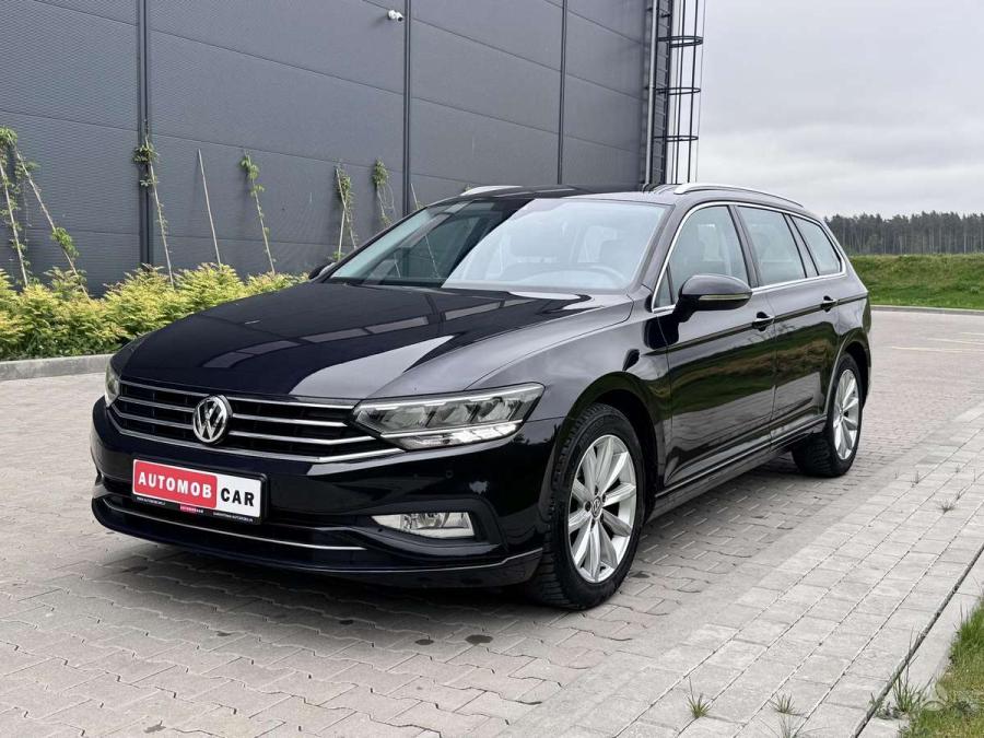 Black Volkswagen Passat 2020 in Vilnius, with an engine capacity of 1.60 L and mileage of 115 thousand km for 14950 €, photo 1 on AUTOMOTO.COM.LV