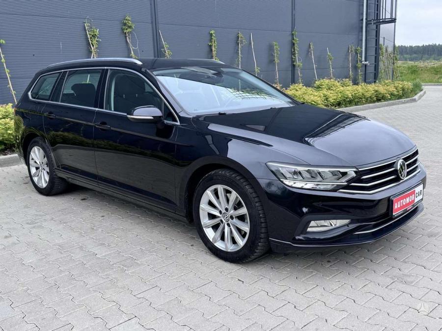 Black Volkswagen Passat 2020 in Vilnius, with an engine capacity of 1.60 L and mileage of 115 thousand km for 14950 €, photo 4 on AUTOMOTO.COM.LV