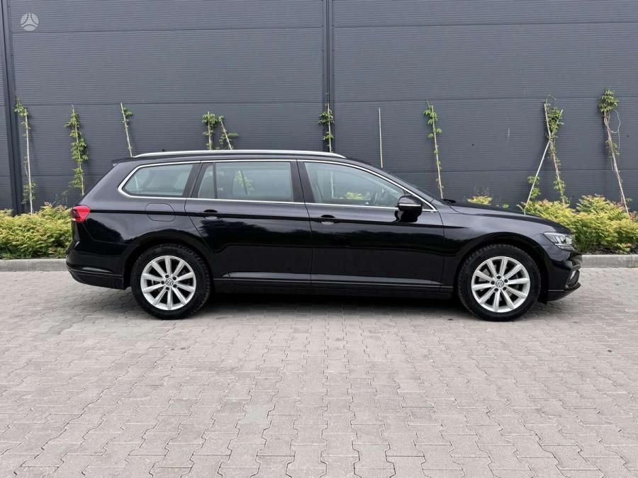 Black Volkswagen Passat 2020 in Vilnius, with an engine capacity of 1.60 L and mileage of 115 thousand km for 14950 €, photo 10 on AUTOMOTO.COM.LV