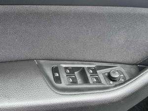 Black Volkswagen Passat 2020 in Vilnius, with an engine capacity of 1.60 L and mileage of 115 thousand km for 14950 €, photo 25 on AUTOMOTO.COM.LV
