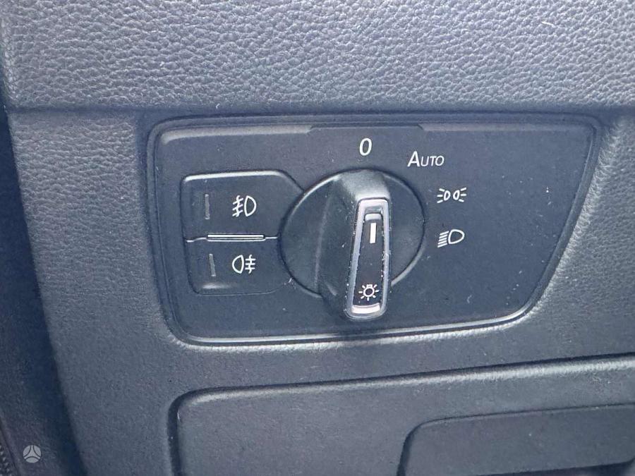 Black Volkswagen Passat 2020 in Vilnius, with an engine capacity of 1.60 L and mileage of 115 thousand km for 14950 €, photo 26 on AUTOMOTO.COM.LV