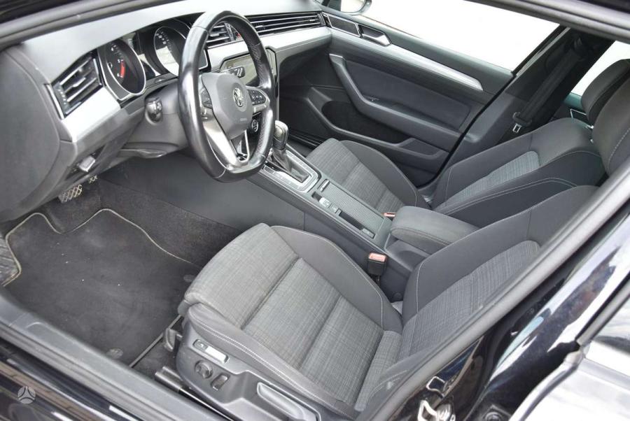 Black Volkswagen Passat 2020 in Vilnius, with an engine capacity of 1.97 L and mileage of 319 thousand km for 11500 €, photo 10 on AUTOMOTO.COM.LV