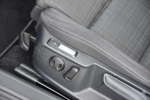 Black Volkswagen Passat 2020 in Vilnius, with an engine capacity of 1.97 L and mileage of 319 thousand km for 11500 €, photo 11 on AUTOMOTO.COM.LV