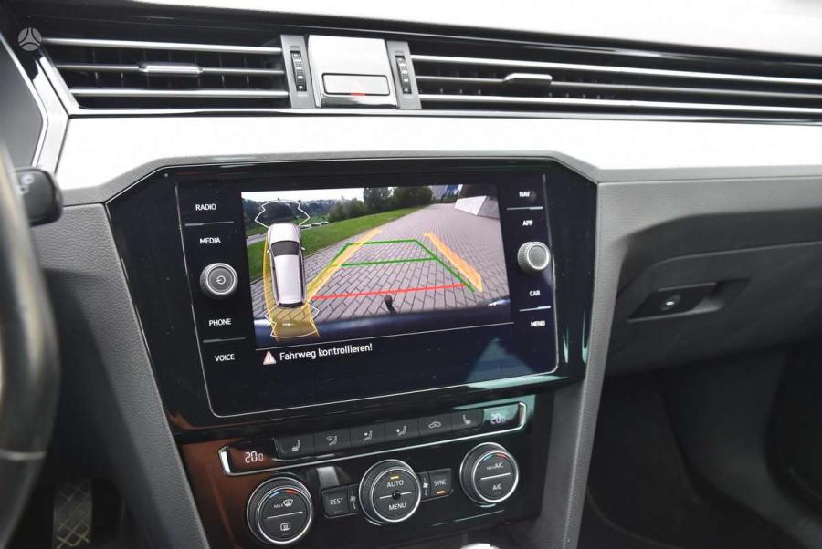 Black Volkswagen Passat 2020 in Vilnius, with an engine capacity of 1.97 L and mileage of 319 thousand km for 11500 €, photo 12 on AUTOMOTO.COM.LV