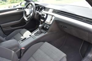 Black Volkswagen Passat 2020 in Vilnius, with an engine capacity of 1.97 L and mileage of 319 thousand km for 11500 €, photo 13 on AUTOMOTO.COM.LV