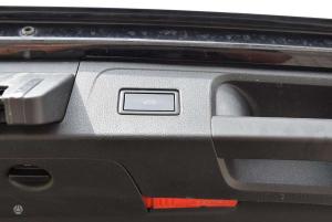 Black Volkswagen Passat 2020 in Vilnius, with an engine capacity of 1.97 L and mileage of 319 thousand km for 11500 €, photo 18 on AUTOMOTO.COM.LV