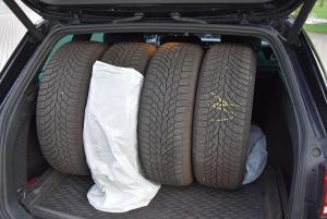 Black Volkswagen Passat 2020 in Vilnius, with an engine capacity of 1.97 L and mileage of 319 thousand km for 11500 €, photo 19 on AUTOMOTO.COM.LV