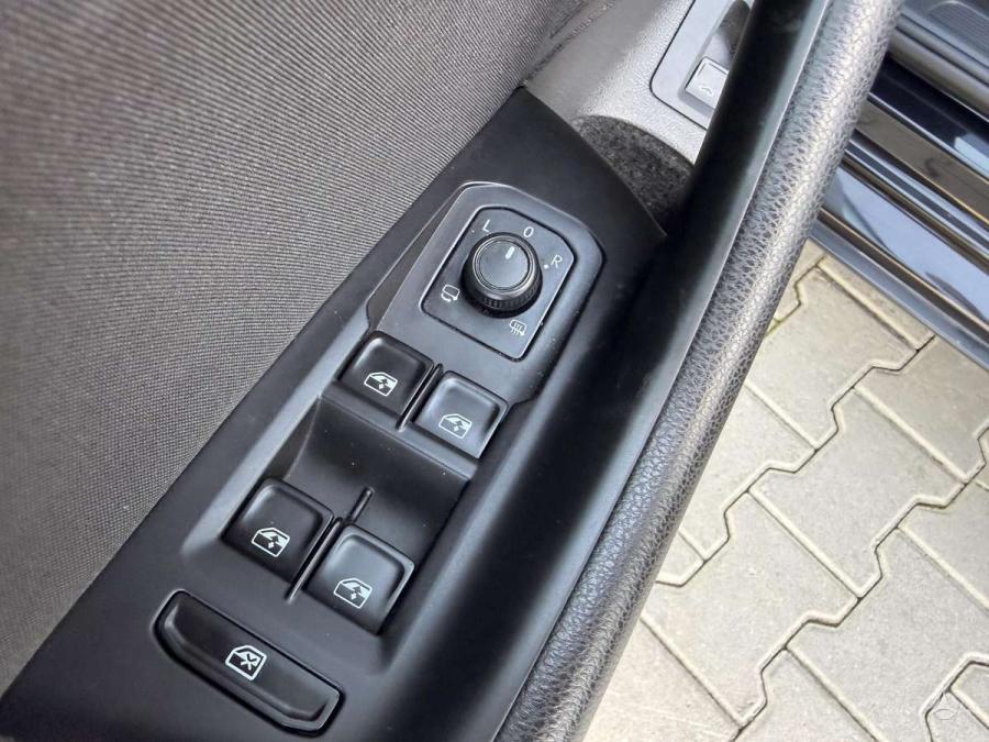 Melns Volkswagen Passat 2020 Viļņa, ar dzinēja tilpumu 1.60 L un nobraukumu 115 tūkst. km par 14950 €, foto 14 vietnē AUTOMOTO.COM.LV