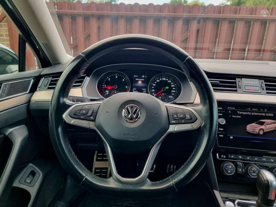 Melns Volkswagen Passat 2020 Kauņa, ar dzinēja tilpumu 2.00 L un nobraukumu 264 tūkst. km par 13890 €, foto 24 vietnē AUTOMOTO.COM.LV