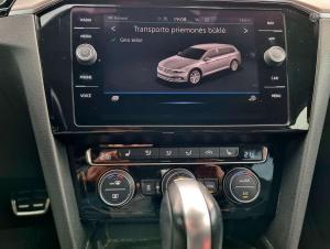 Melns Volkswagen Passat 2020 Kauņa, ar dzinēja tilpumu 2.00 L un nobraukumu 264 tūkst. km par 13890 €, foto 25 vietnē AUTOMOTO.COM.LV