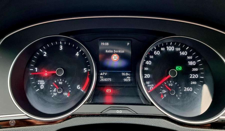 Melns Volkswagen Passat 2020 Kauņa, ar dzinēja tilpumu 2.00 L un nobraukumu 264 tūkst. km par 13890 €, foto 26 vietnē AUTOMOTO.COM.LV