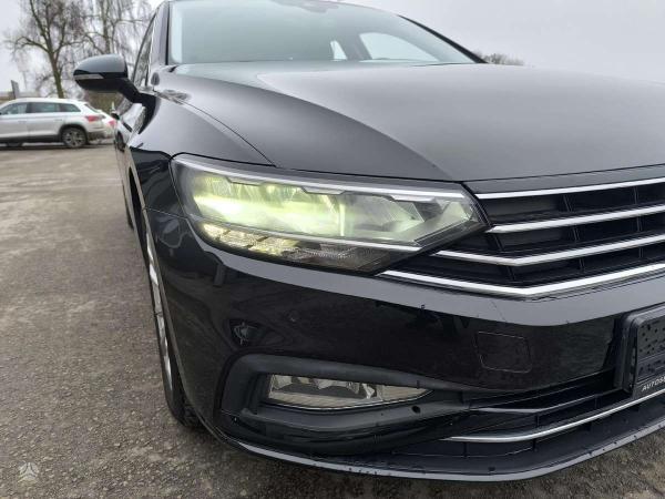 Melns Volkswagen Passat 2021 Joniškis, ar dzinēja tilpumu 1.97 L un nobraukumu 230 tūkst. km par 15500 €, foto 10 vietnē AUTOMOTO.COM.LV