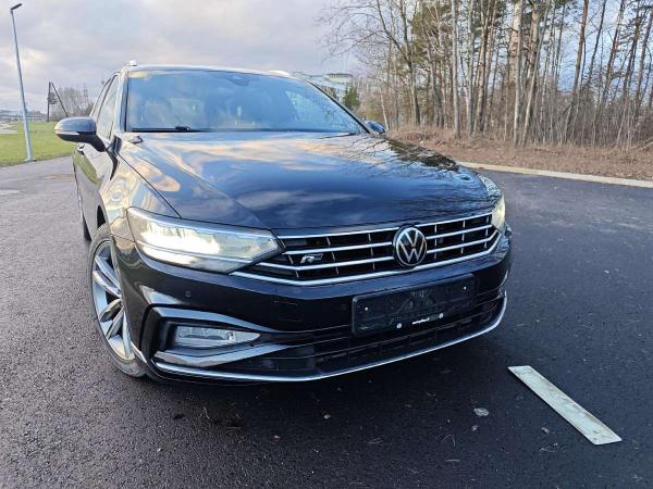Black Volkswagen Passat 2021 in Kaunas, with an engine capacity of 1.97 L and mileage of 263 thousand km for 15900 €, photo 5 on AUTOMOTO.COM.LV