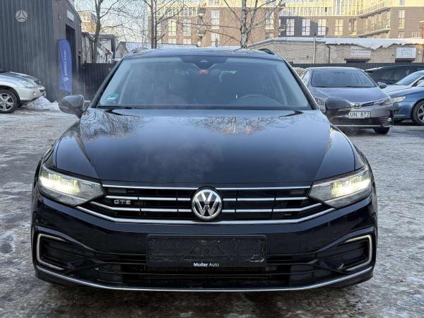 Black Volkswagen Passat 2021 in Vilnius, with an engine capacity of 1.40 L and mileage of 171 thousand km for 14999 €, photo 2 on AUTOMOTO.COM.LV