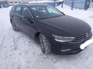 Black Volkswagen Passat 2021 in Panevezys, with an engine capacity of 2.00 L and mileage of 350 thousand km for 9800 €, photo  on AUTOMOTO.COM.LV