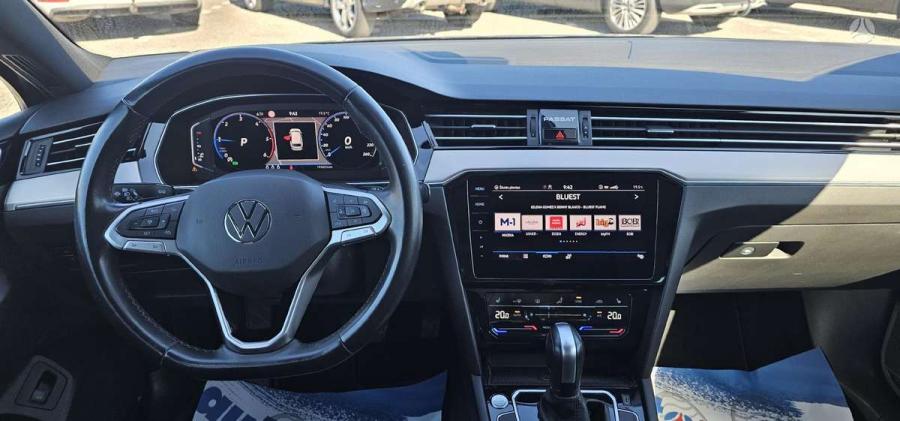 Black Volkswagen Passat 2021 in Klaipeda, with an engine capacity of 1.97 L and mileage of 195 thousand km for 18500 €, photo 14 on AUTOMOTO.COM.LV