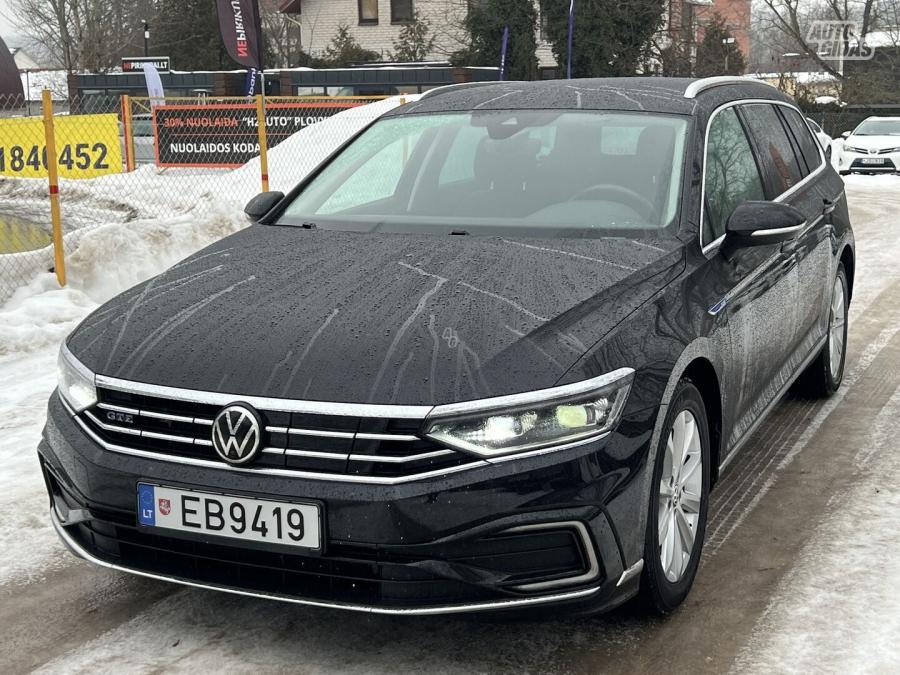 Melns Volkswagen Passat 2021 Viļņa, ar dzinēja tilpumu 1.40 L un nobraukumu 119 tūkst. km par 20500 €, foto 1 vietnē AUTOMOTO.COM.LV
