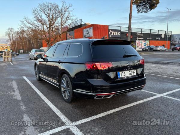 Black Volkswagen Passat 2021 in Tallinn, with an engine capacity of 2.00 L and mileage of 161 thousand km for 24500 €, photo 4 on AUTOMOTO.COM.LV
