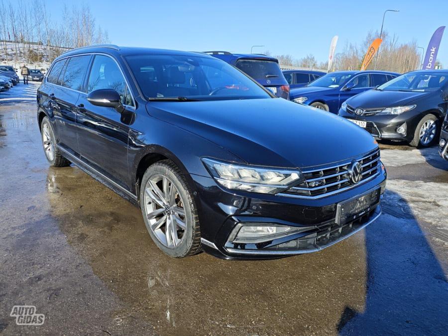 Black Volkswagen Passat 2021 in Kaunas, with an engine capacity of 2.00 L and mileage of 287 thousand km for 14999 €, photo 1 on AUTOMOTO.COM.LV